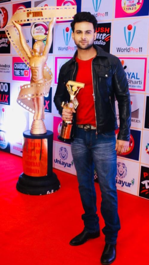 Sanket Bhosale, Biography, wiki, Age, Height, Family, Net Worth, Wife