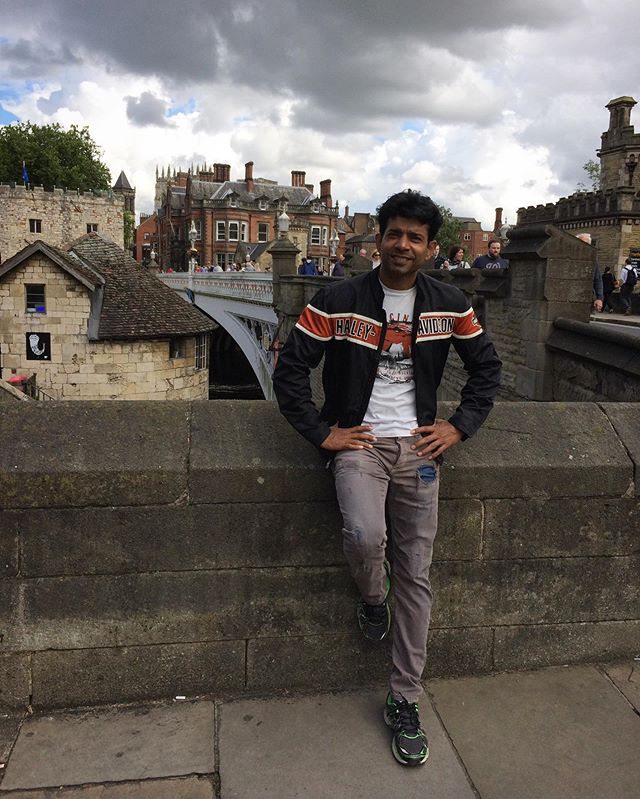Vineet Kumar Singh- Bio, Age, Height, Net Worth, Movies, Wife Vineet Kumar Singh- Bio, Age, Height, Net Worth, Movies, Wife