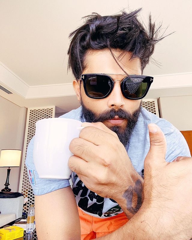 Ravindra Jadeja- Bio, Age, Wife, Daughter Name, Height, Stats, Cast
