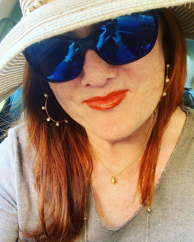 Deborah Divine Wikipedia, Bio, Age, Net Worth, Height, Husband ...