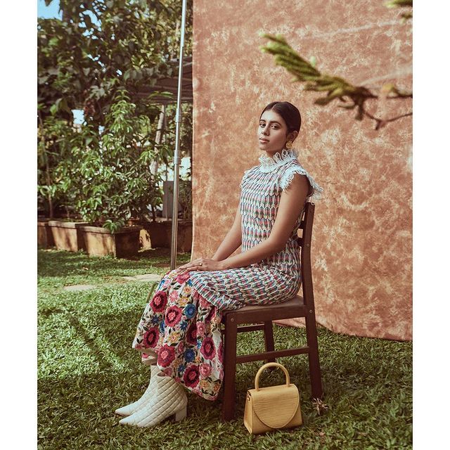 Dishani Chakraborty Biography, Wiki, Age, Movie, Mother, Family, Photo ...