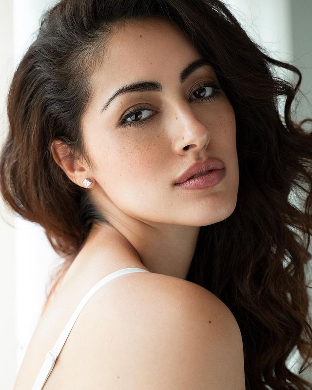 Jeniffer Piccinato Biography, Wiki, Age, Height, Net Worth, Instagram ...