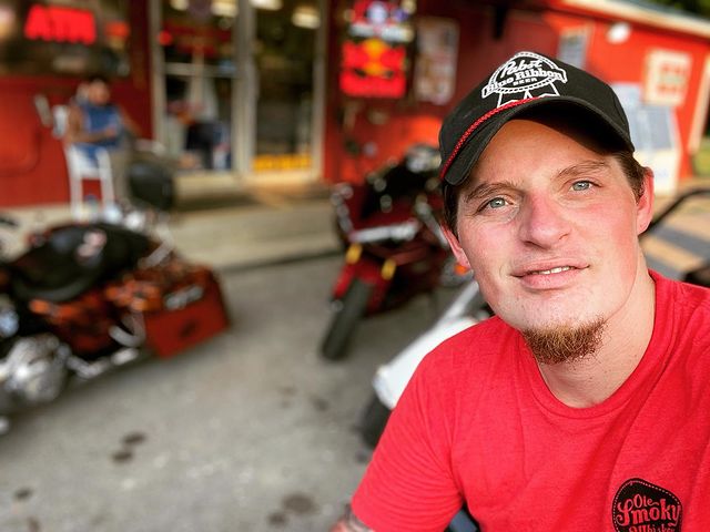 Ryan Upchurch, Biography, Net Worth, Wife, Concert, Girlfriend, Song, Age